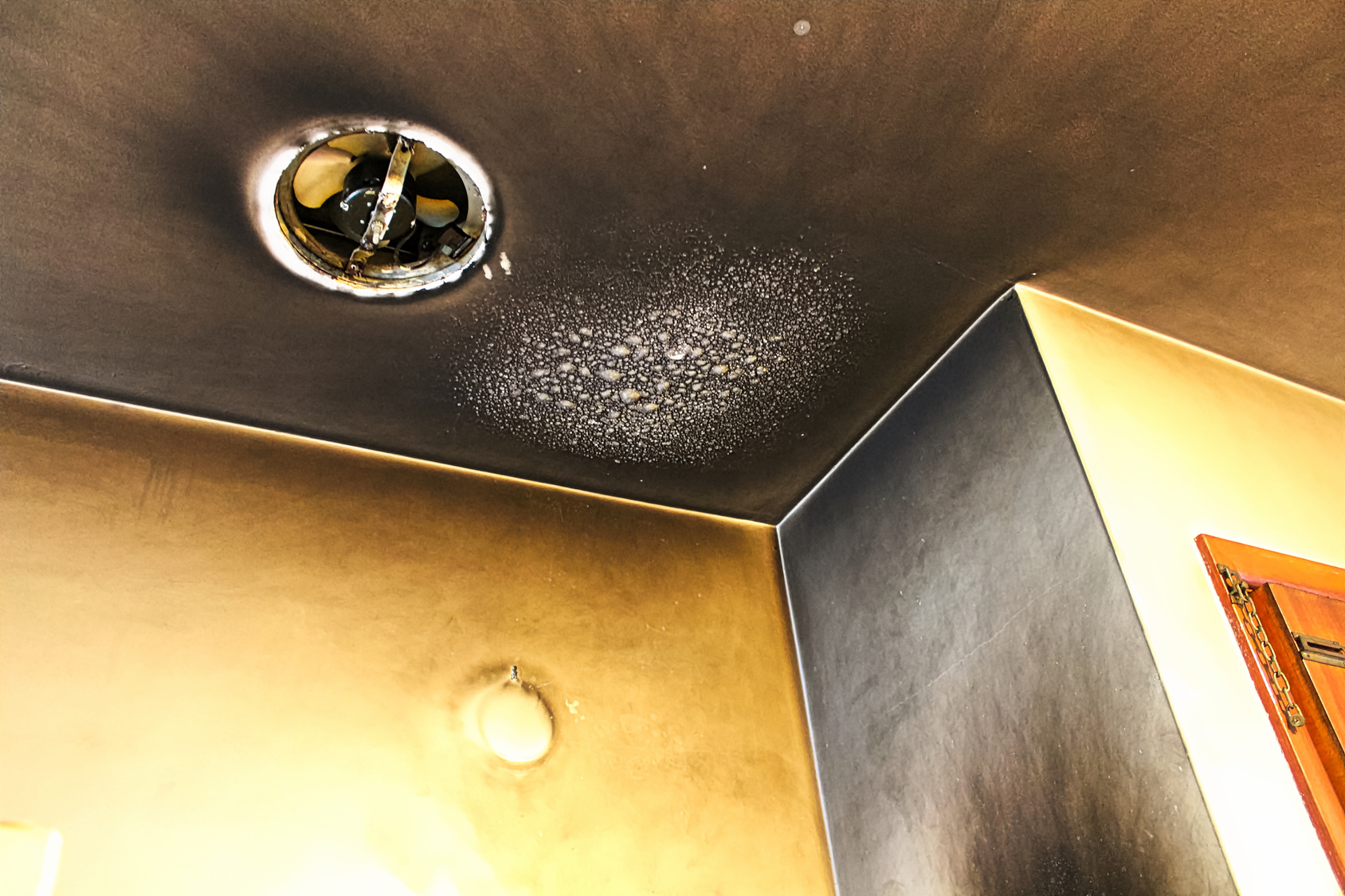How Smoke Damage Affects Your Home and Belongings– ServiceMaster ...